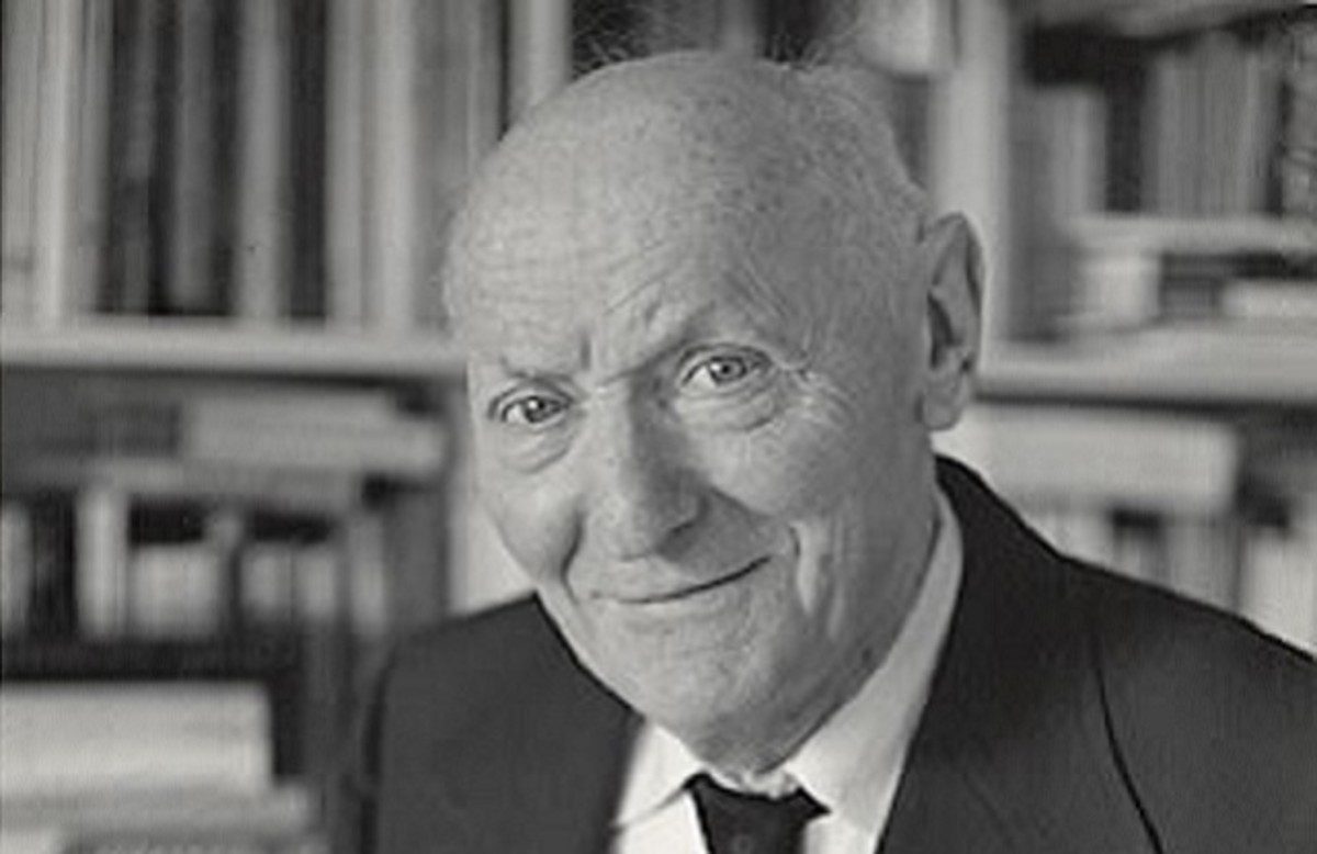 Isaac Bashevis Singer vuelve a ser judío en Wikipedia