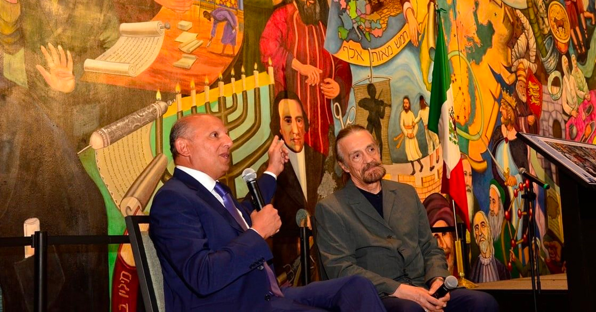 Un mural que plasma 4000 años del pueblo judío te recibe en Israel ...